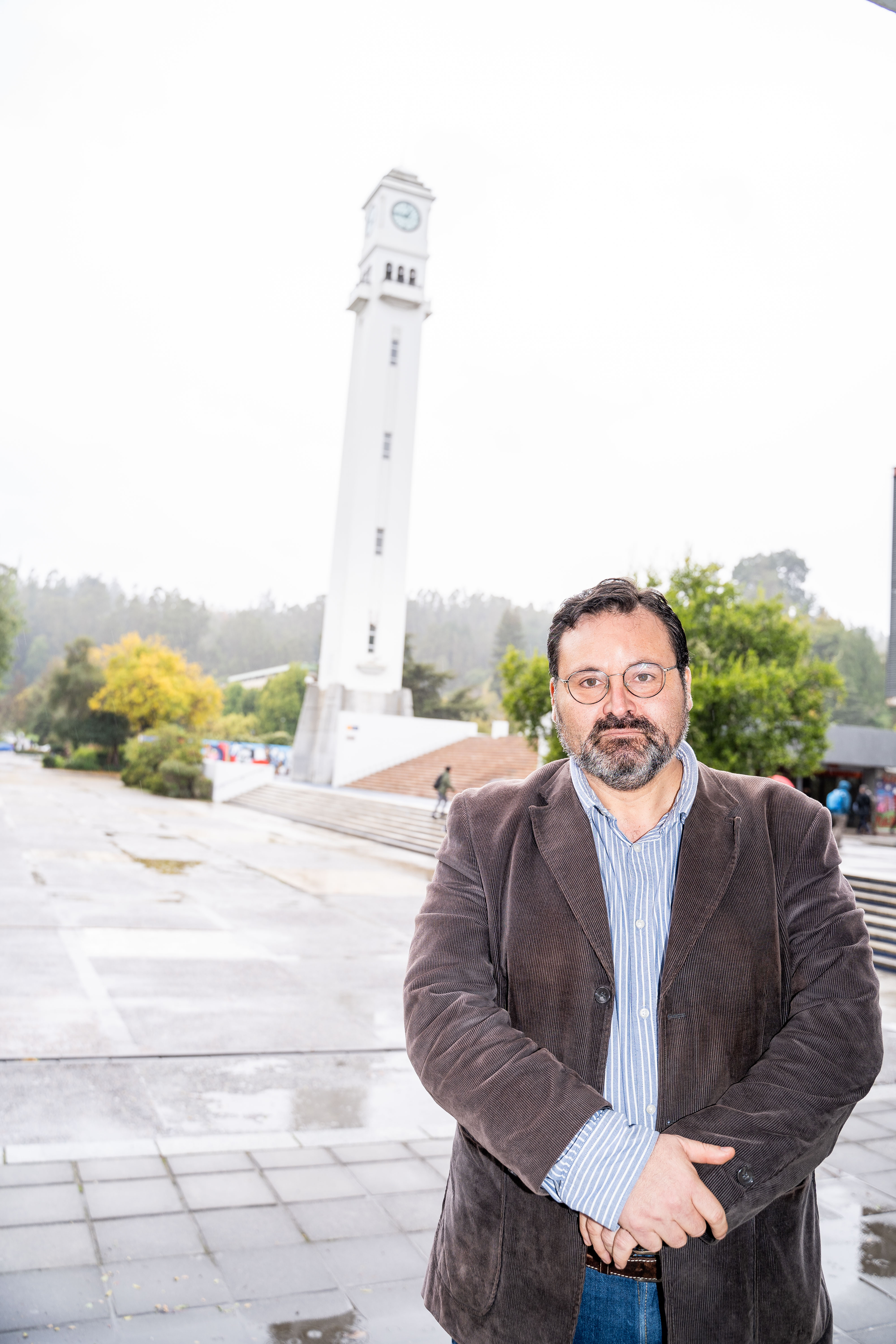 Profesor Andres Cruz participó en conversatorio sobre el Proyecto de ...
